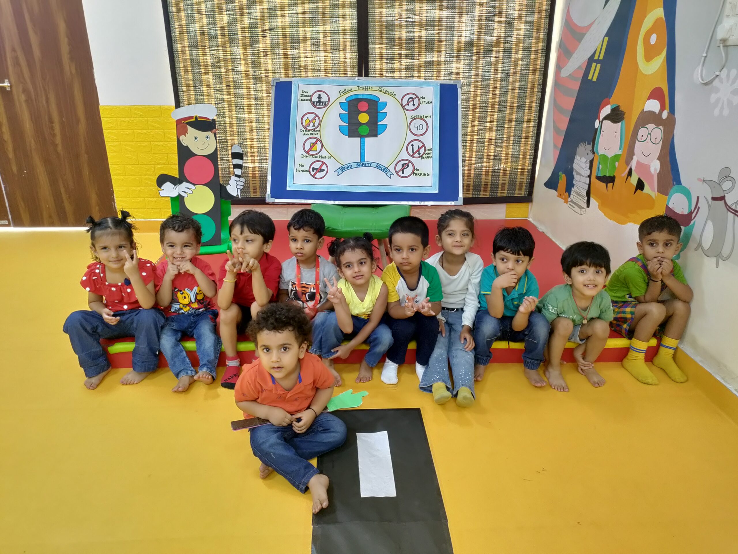 Pre Nursery, Nursery, LKG, UKG and Day Care | Wizkidz Academy